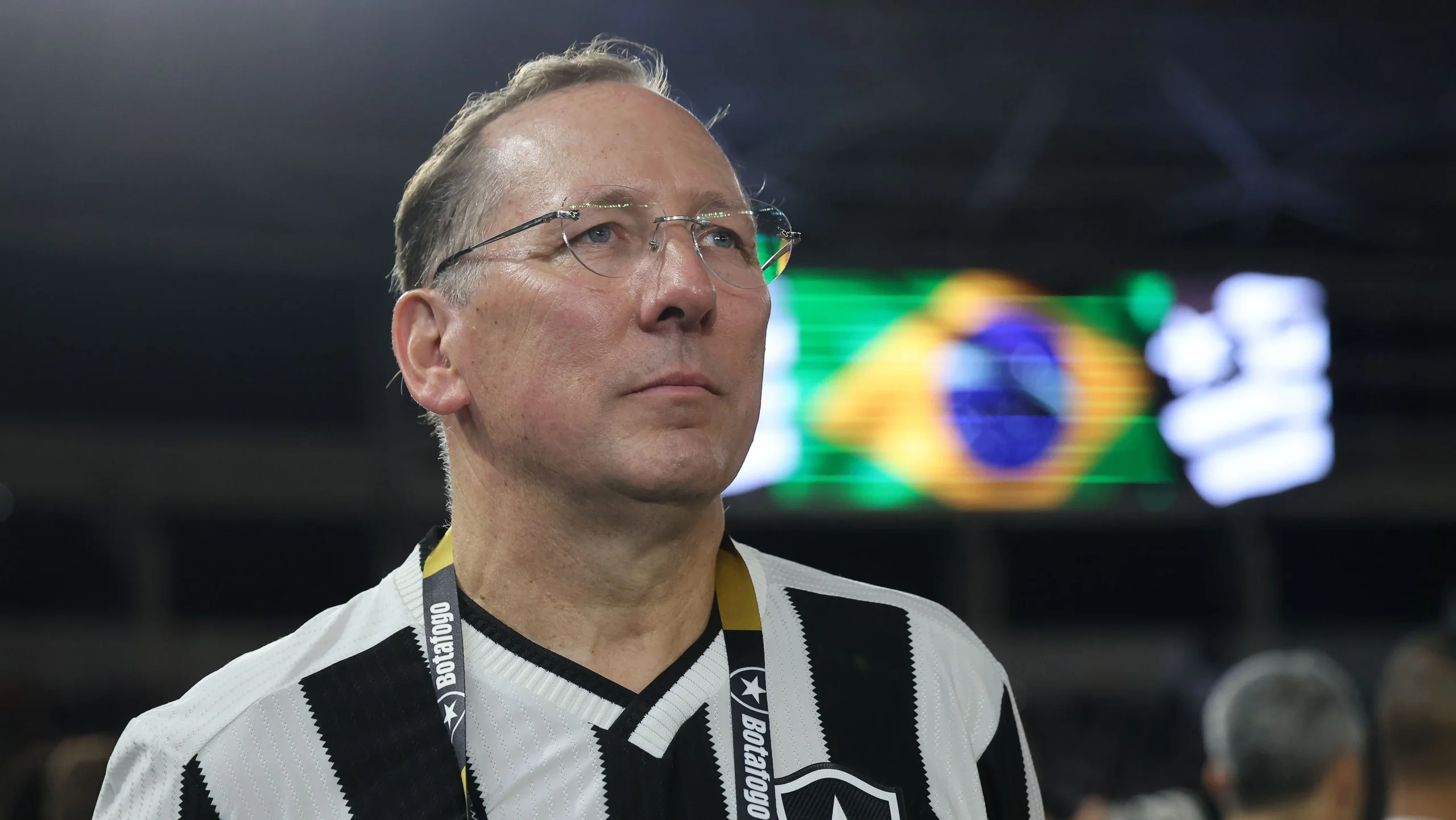 Torcida do Botafogo é avisada: John Textor quer comprar outro clube